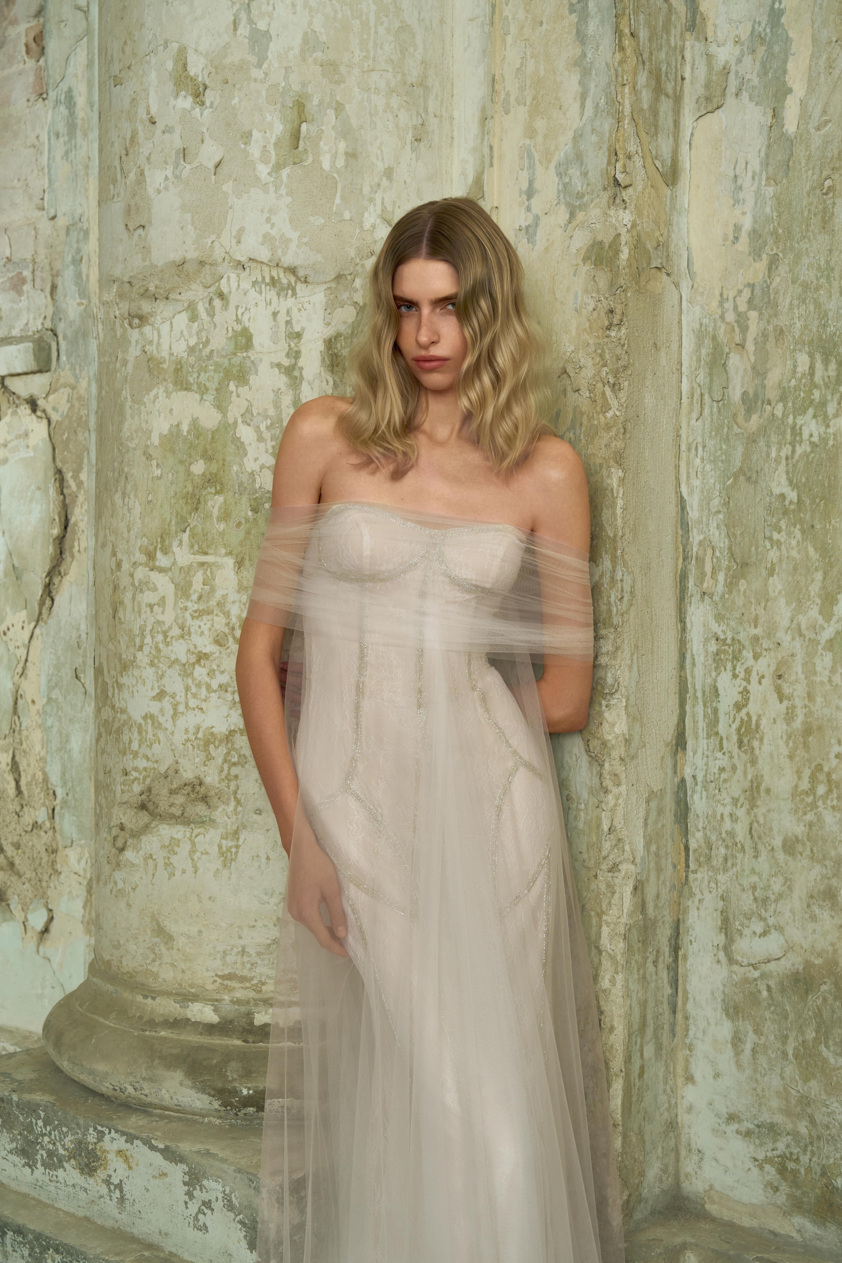Tuscan Wedding Dress - Jamevu